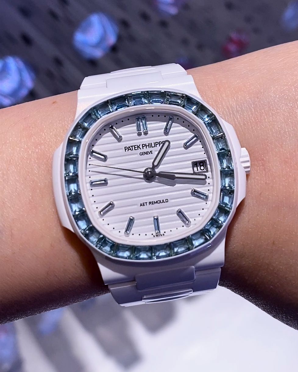 Buy AET REMOULD Patek Nautilus AQUAMARINE 5711 Online | WORLDTIMER ...